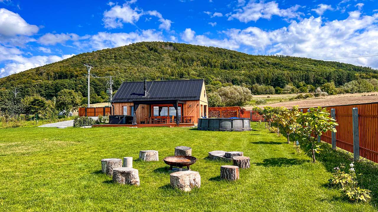 Chalupa v polích - Paseka - Jeseníky - Paseka | HladamChatu.sk